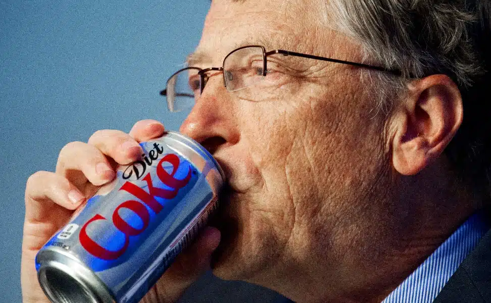Gates não quer controlar nosso DNA com Coca-Cola - Money Report